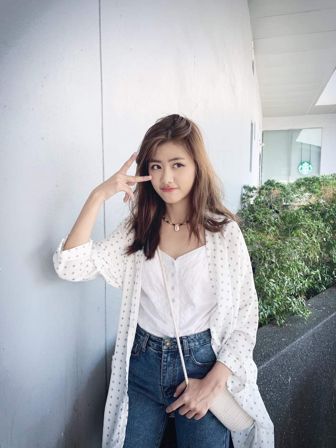 จีจี้ BNK 4 รูปยามเย็น