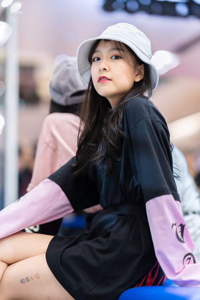 Mewnich BNK48 Happy Birthday 18th รูป flashback ในรอบปี [4G Warning]