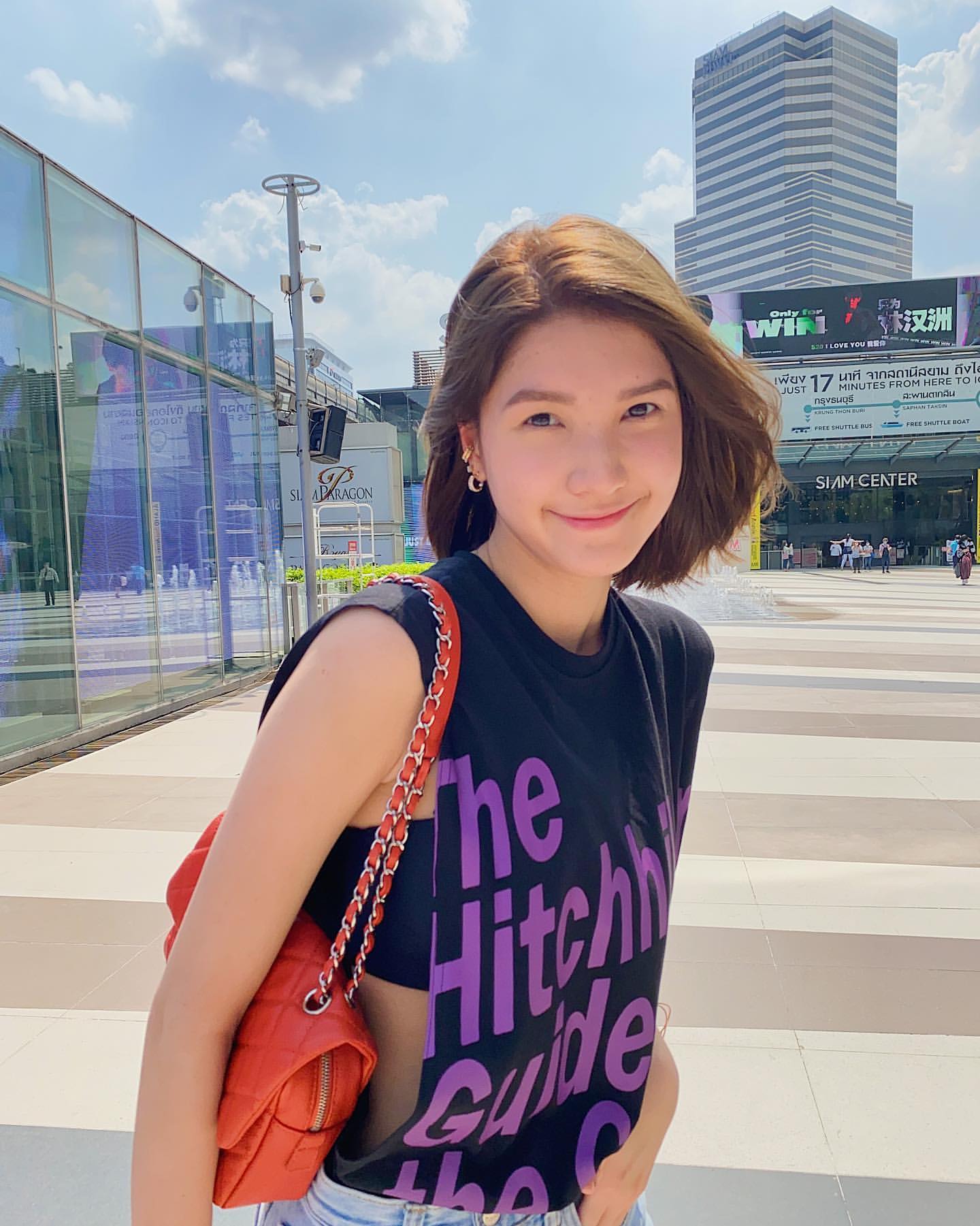 Deenee ดีนี่ ยีราฟผู้น่ารัก