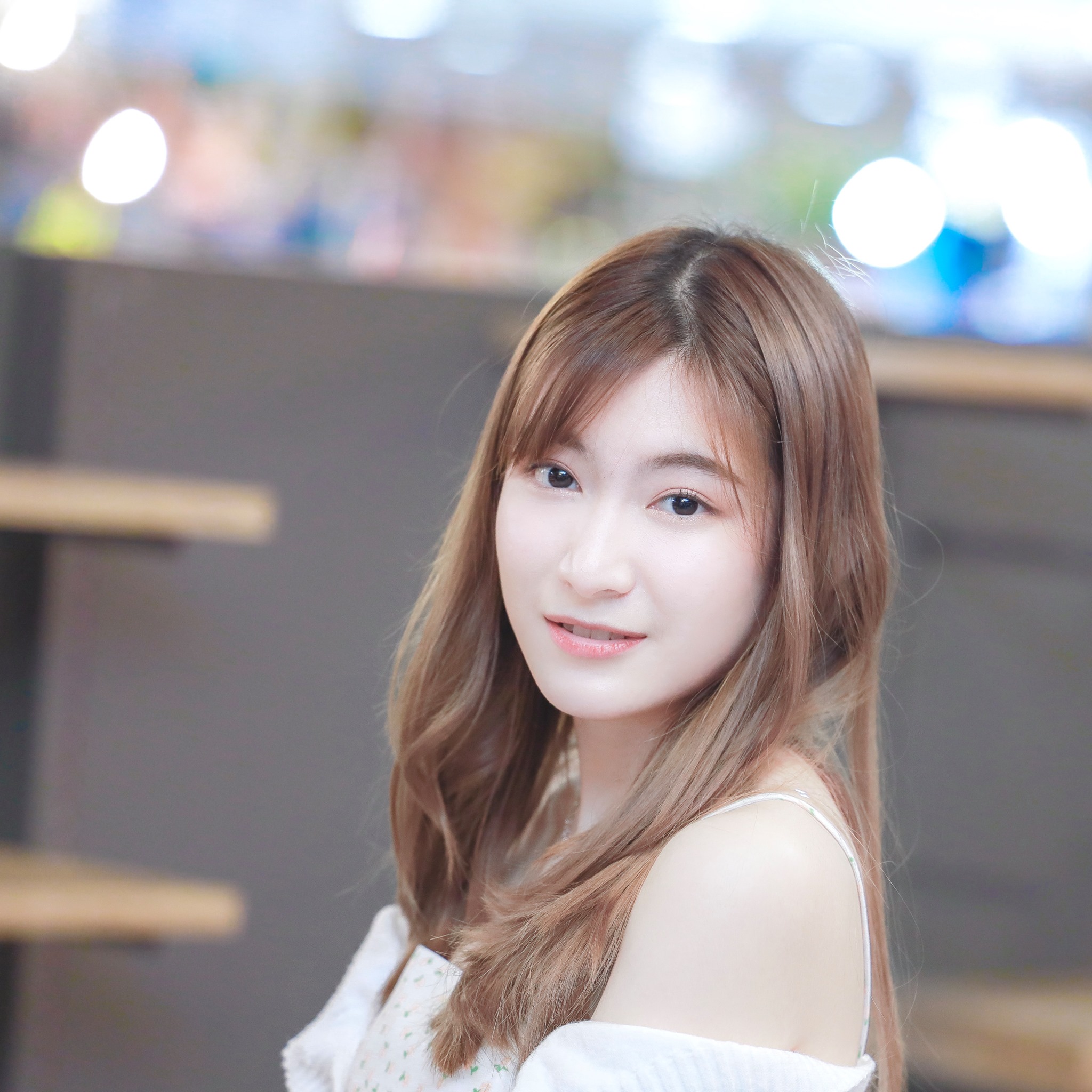 Alexis CmCafe อเล็กซิส เล็กดี รสโต ( 8 รูปสะท้อนแสง )