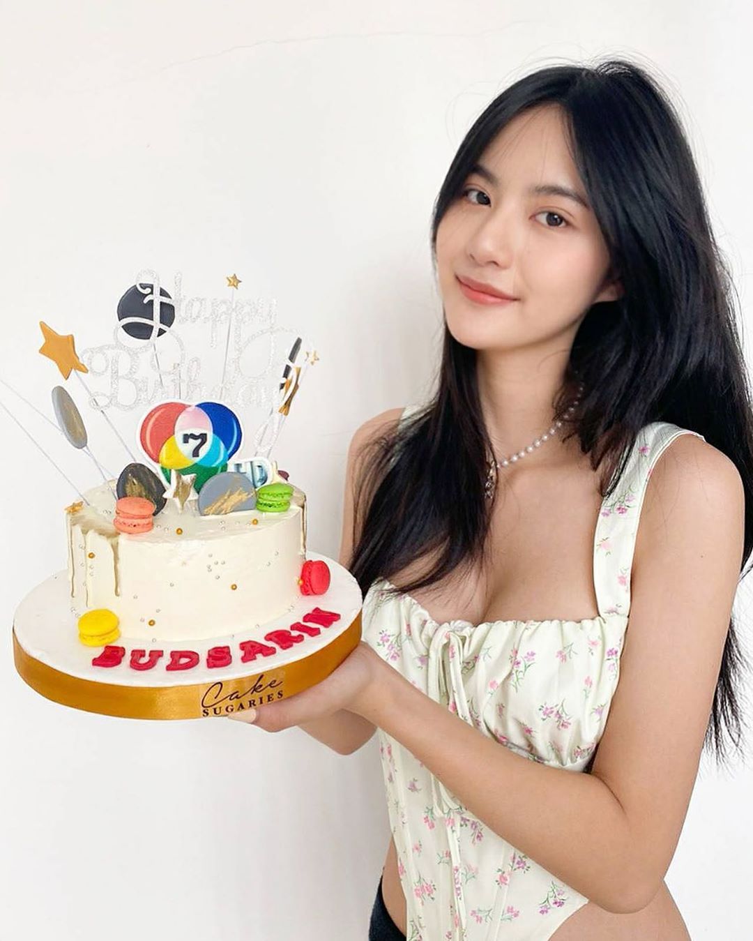 เกรซ บุศรินทร์ 6 รูป ใสๆ