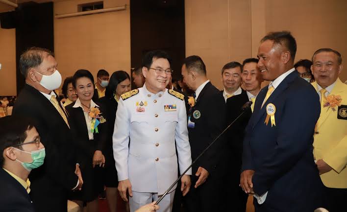 จุรินทร์ ชวนพ่อทุกคนเดินตามรอยในหลวงรัชกาลที่ 9