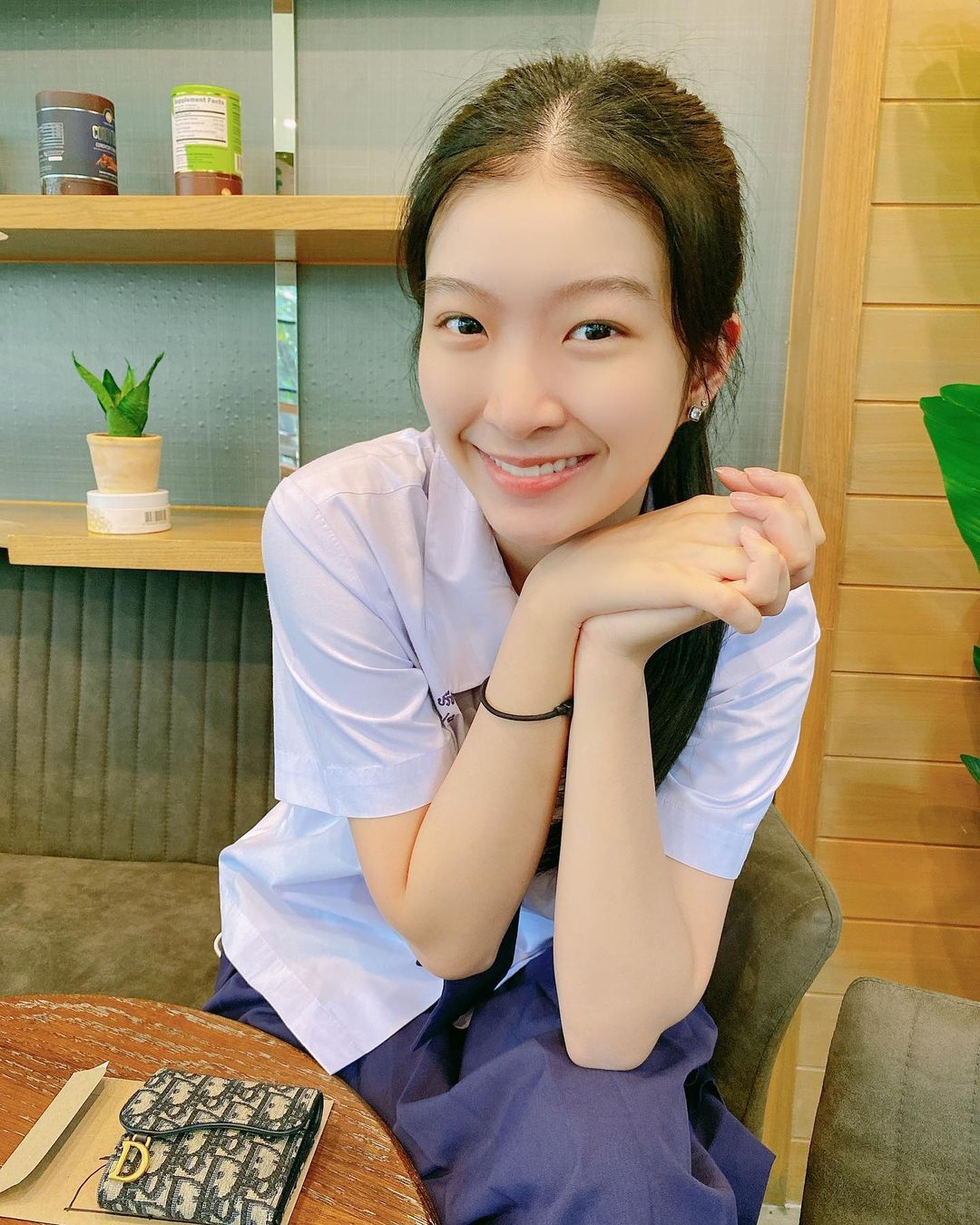 Stang BNK48 ( สตางค์ ) รับสมุดพก