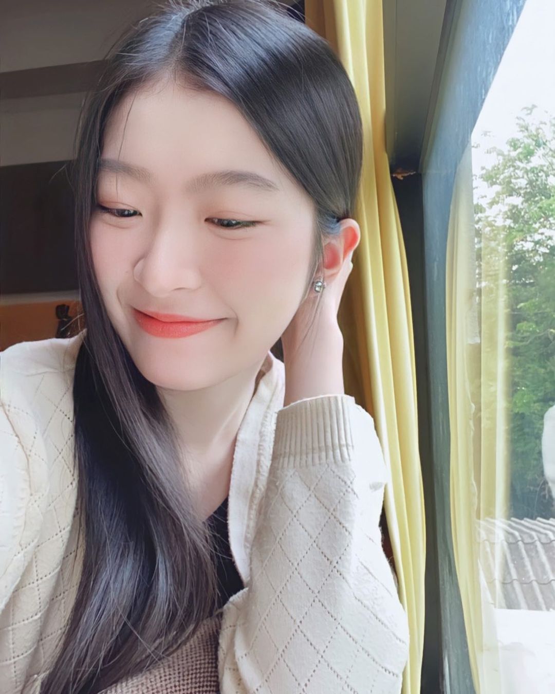 Stang BNK48 ( สตางค์ ) กัด