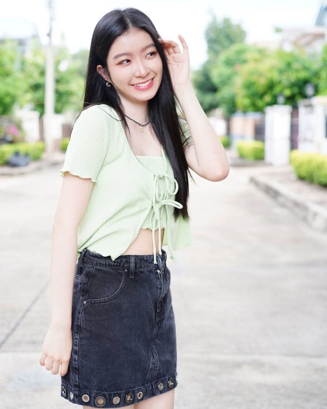 Stang BNK48 ( สตางค์ ) เขียว