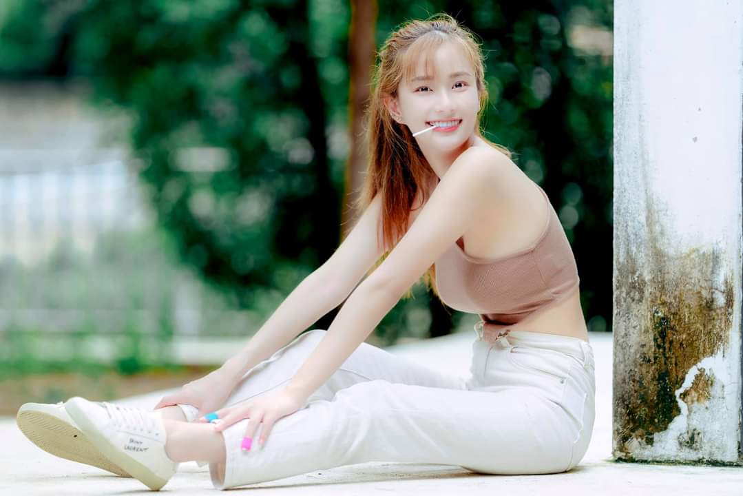 New Nichakarn ( นิว ) อม