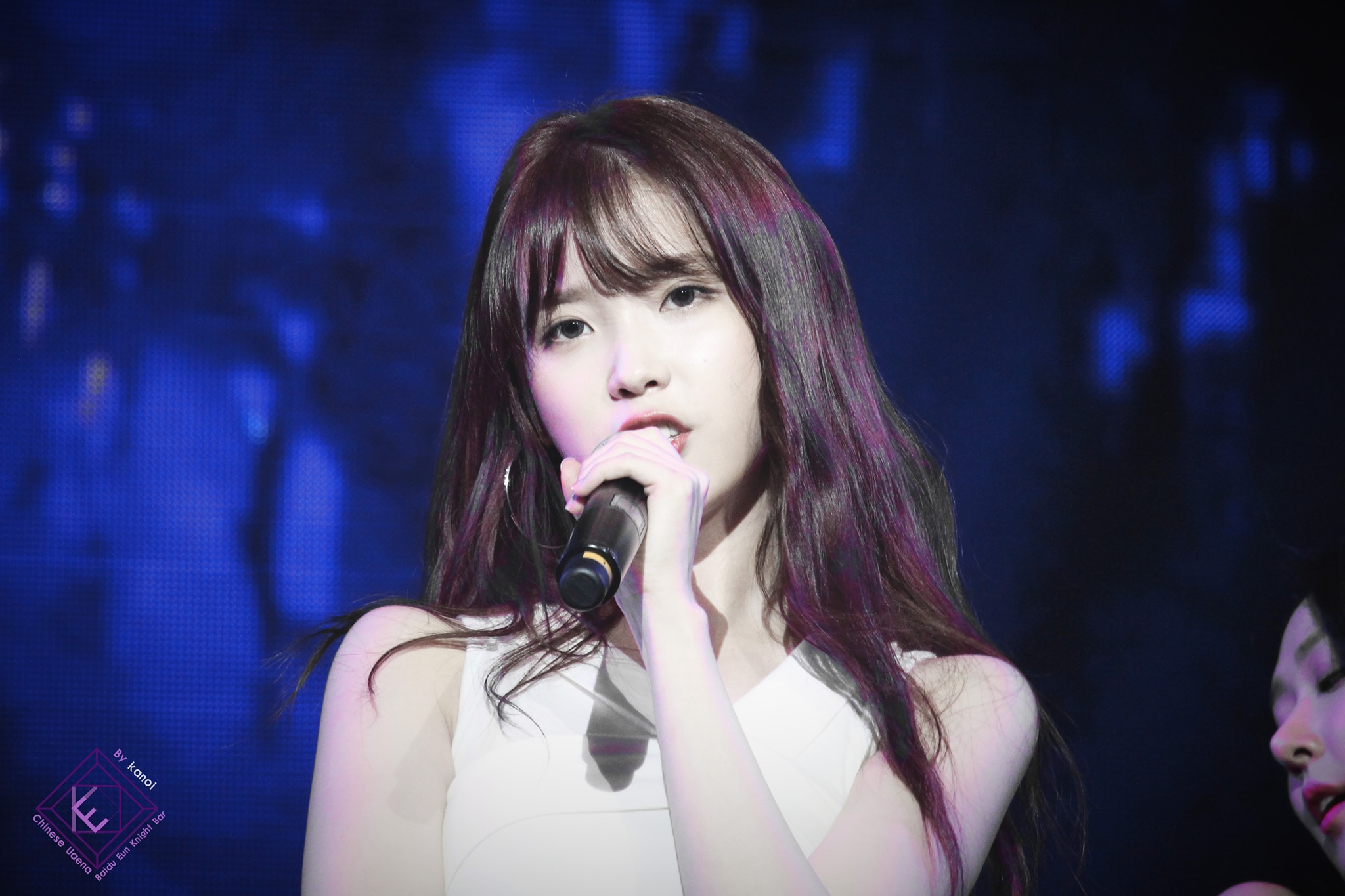 IU 5 รูป ยามเย็น