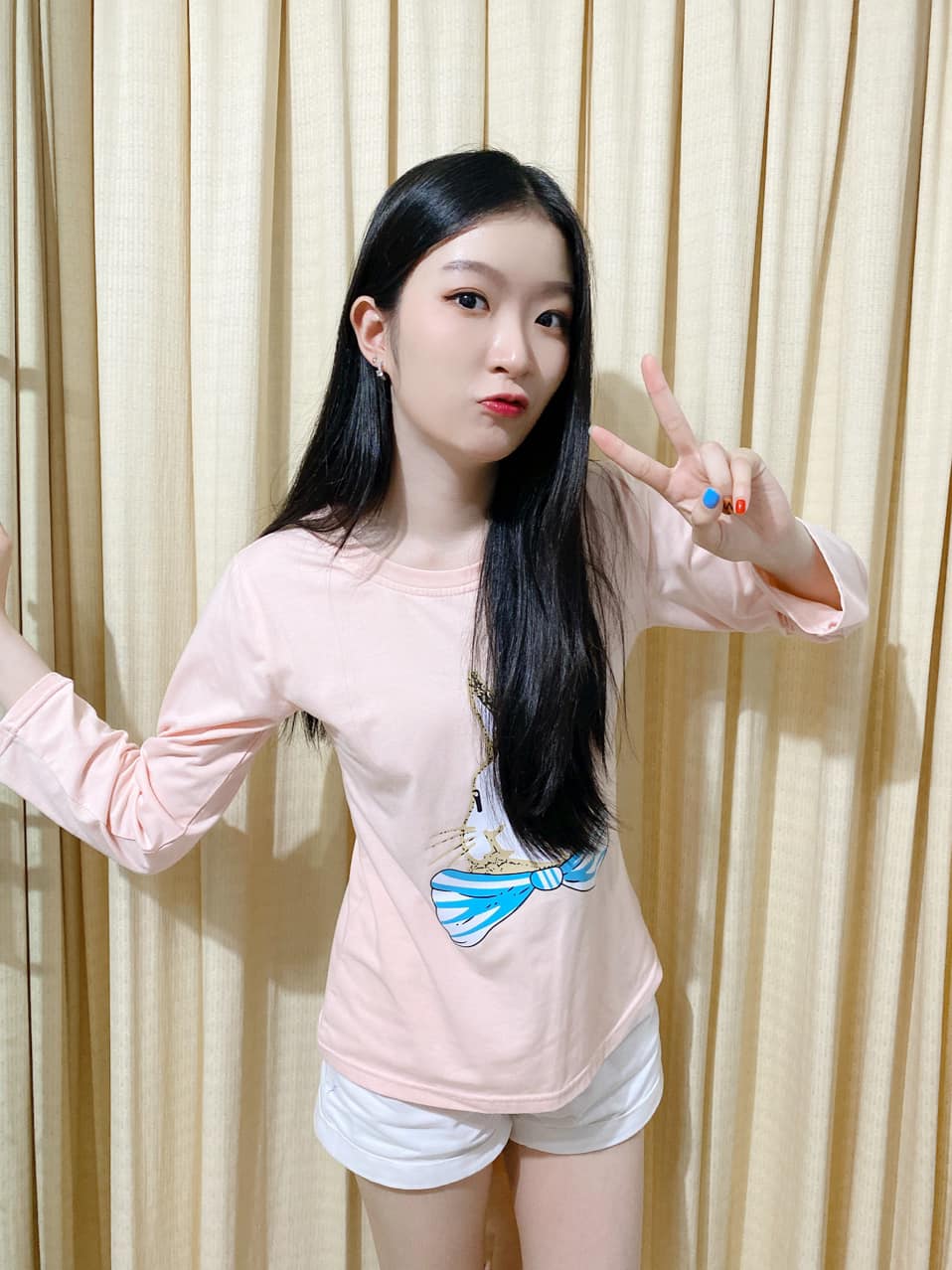 น้องสตางค์ BNK48 2 รูป