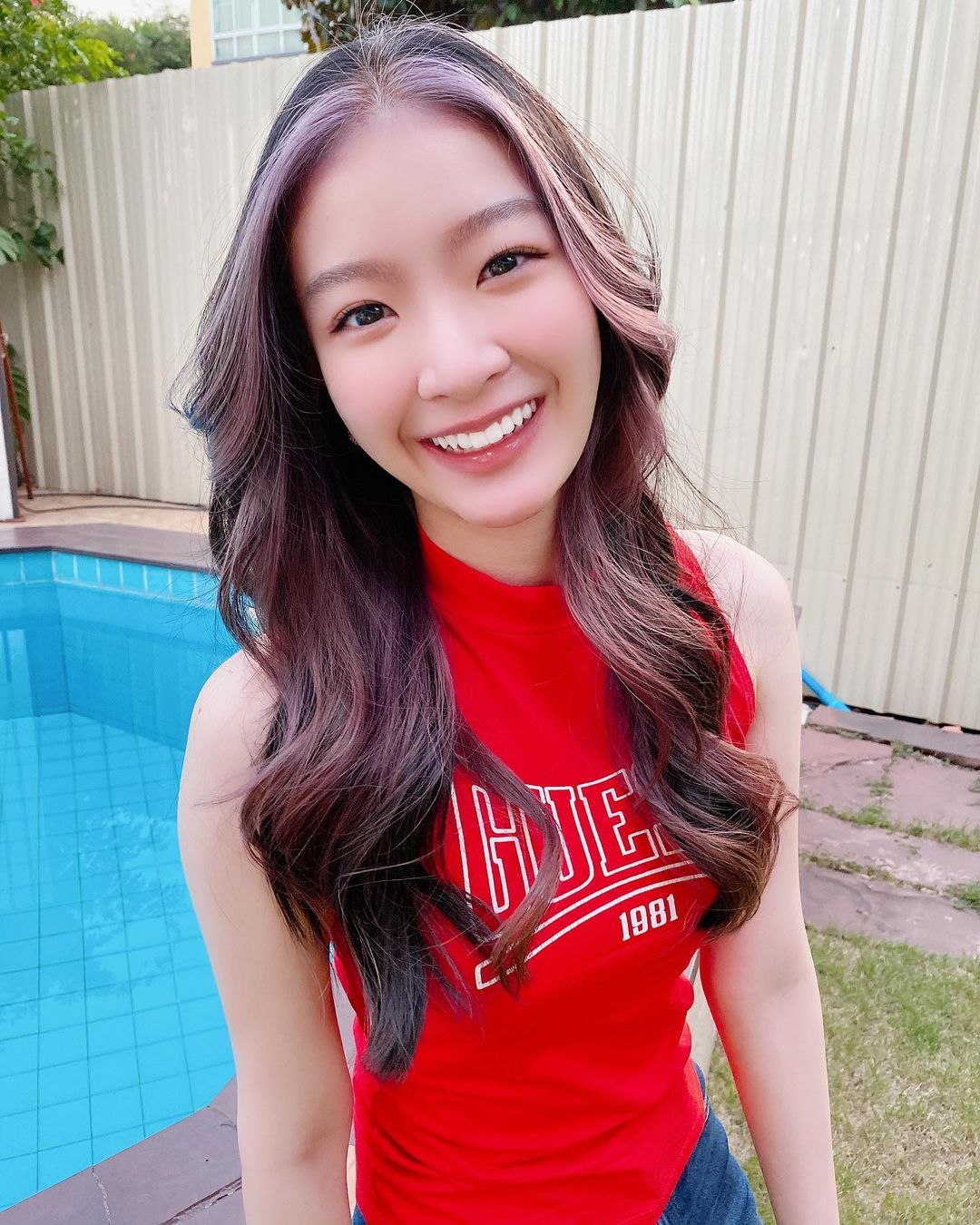 Stang BNK48 ( สตางค์ ) ม่วงๆ แดงๆ