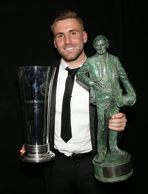 MUFC : ทำเนียบผู้คว้ารางวัล Sir Matt Busby POTY