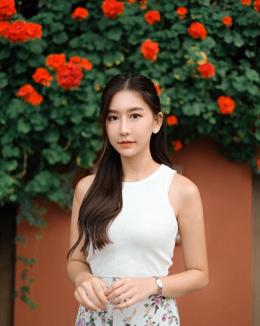 แพรวา คล้ำมีศรี สวยสดงดงาม 7 รูป