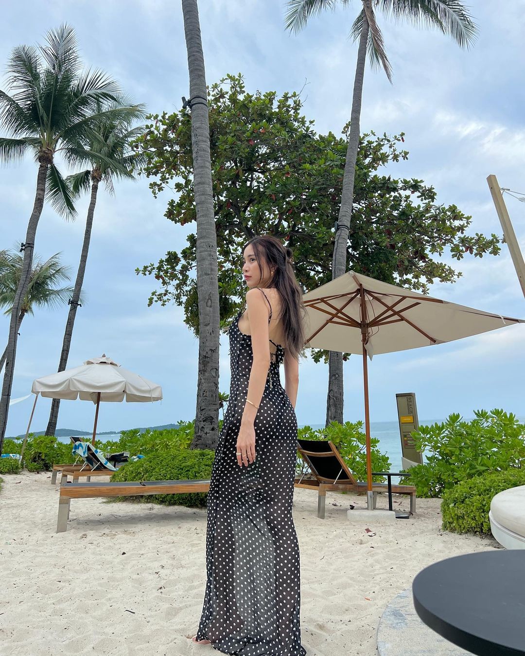 คุณเอ้ a_aeeee ชุดซีทรู 3 รูป