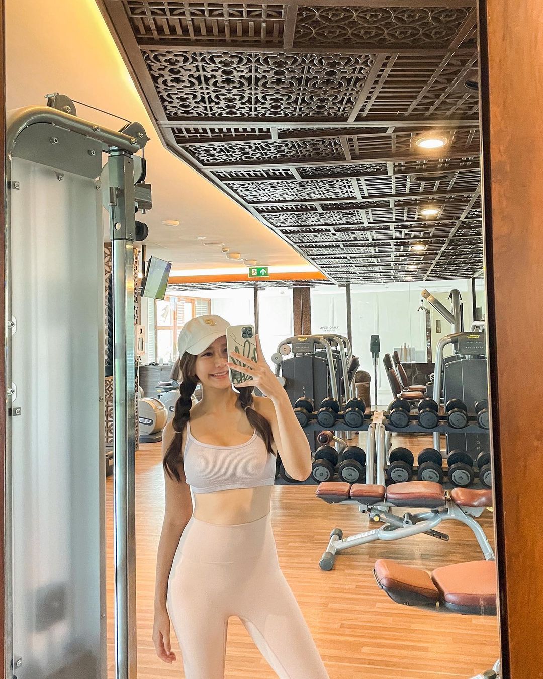 น้องแพรวา k.praewa 3 รูป