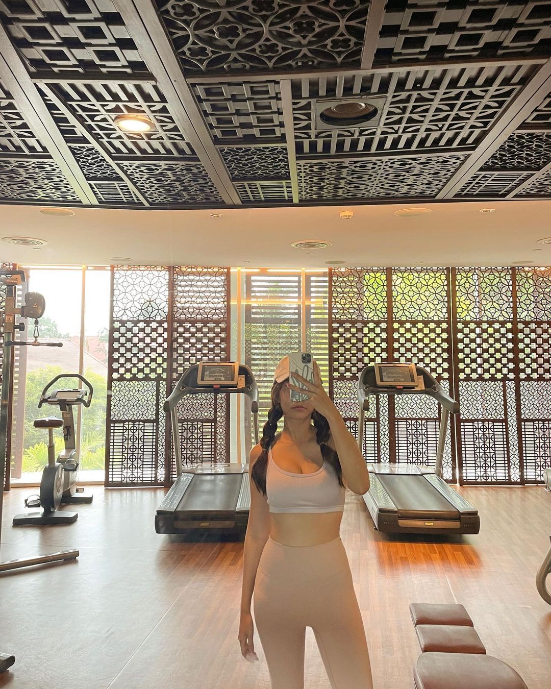 น้องแพรวา k.praewa 3 รูป