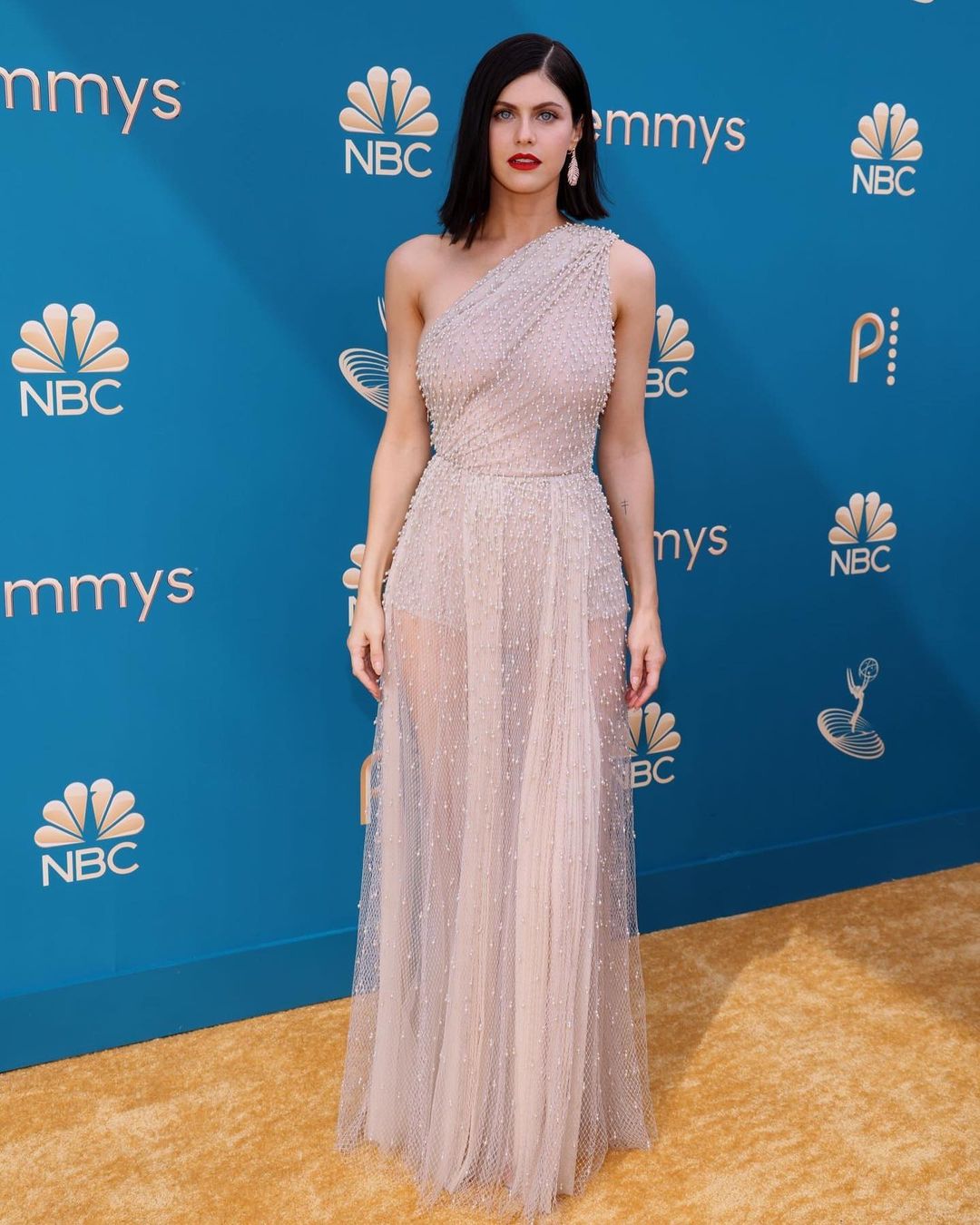 Alexandra Daddario ชุดราตรี 1 set