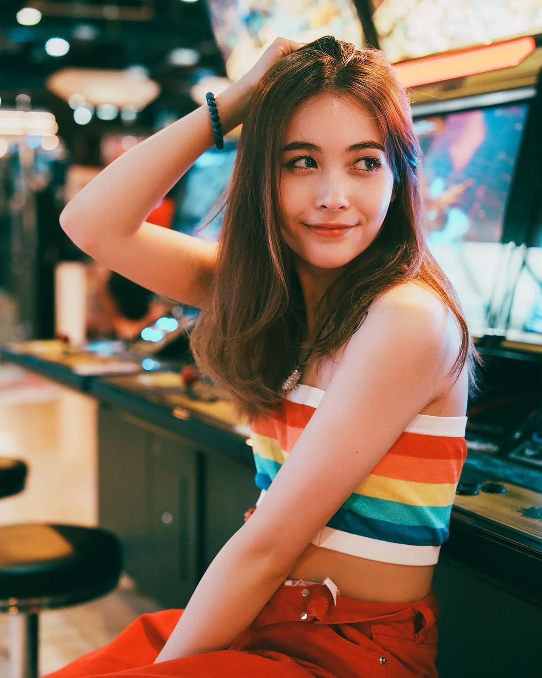 น้องนิกี้ BNK48 6 รูป เกาะอก