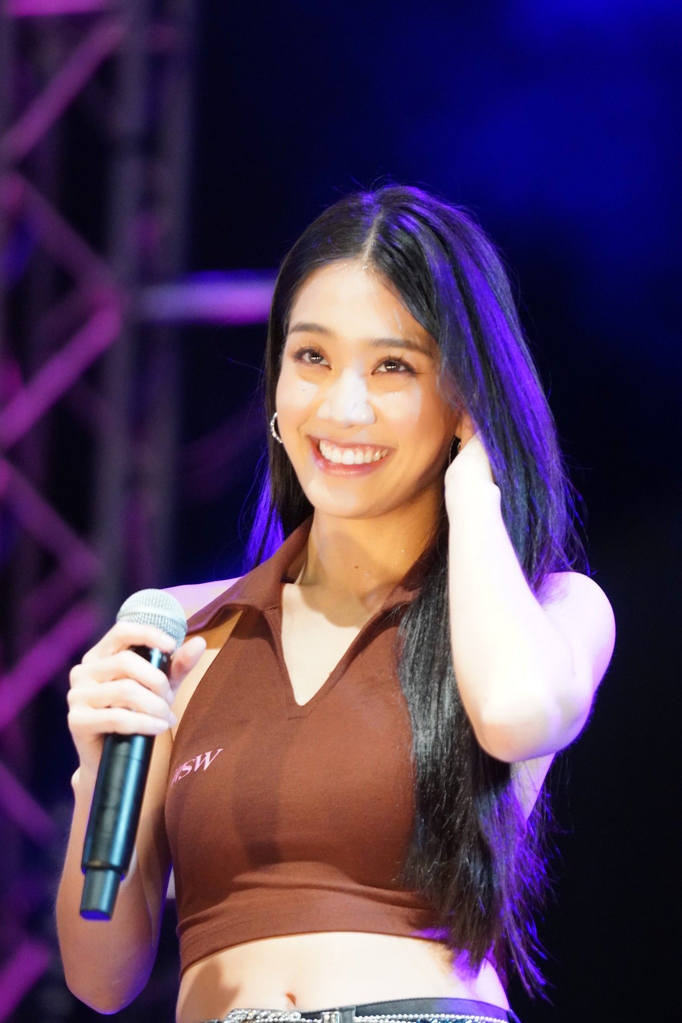 น้อง Mind 4EVE สวย หวาน ครบ 1 Set