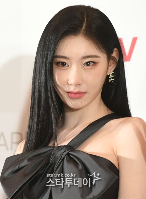 Chaeryeong itzy 1 set