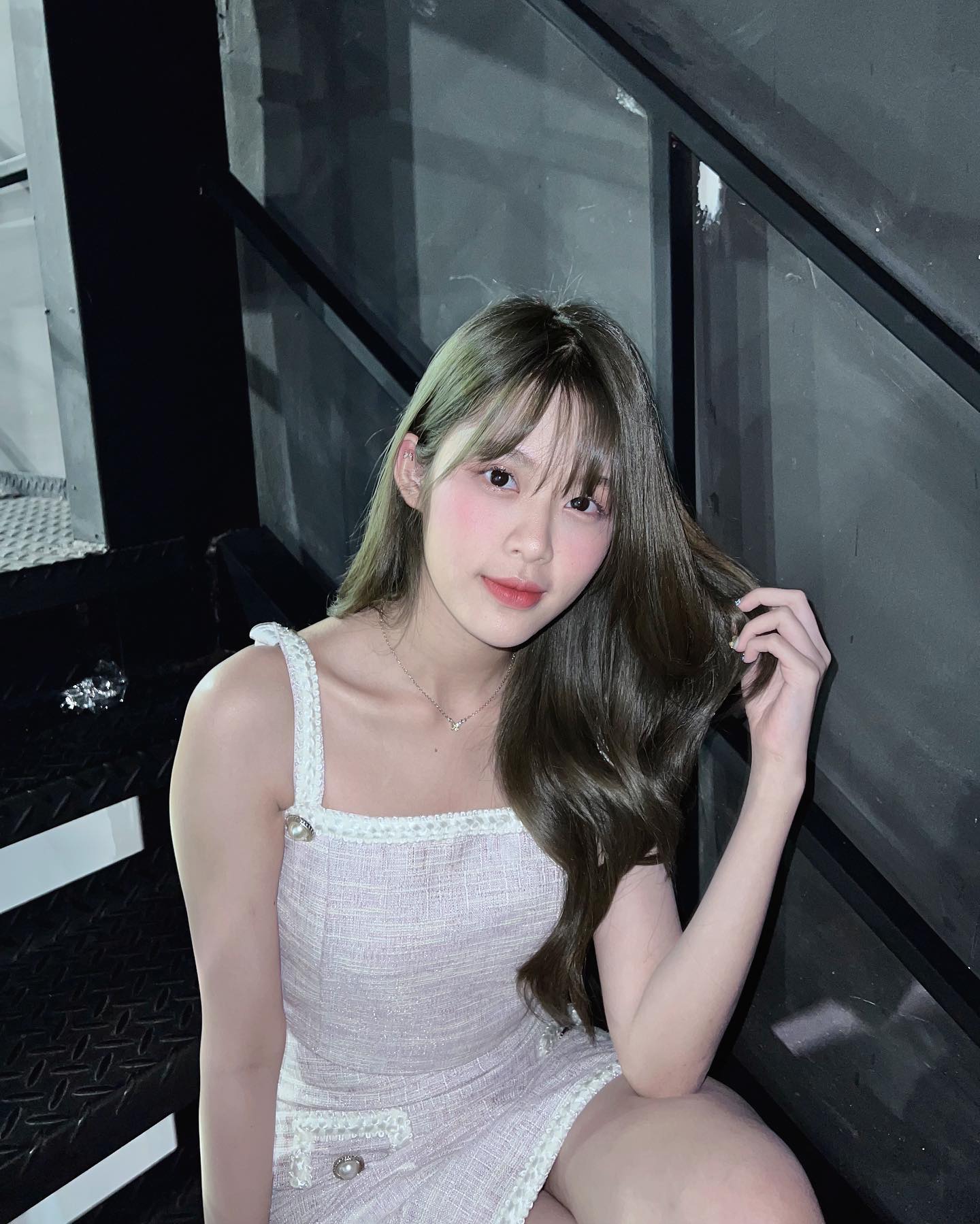 น้องโมบายล์ BNK48 1 Set ชุดสีขาว