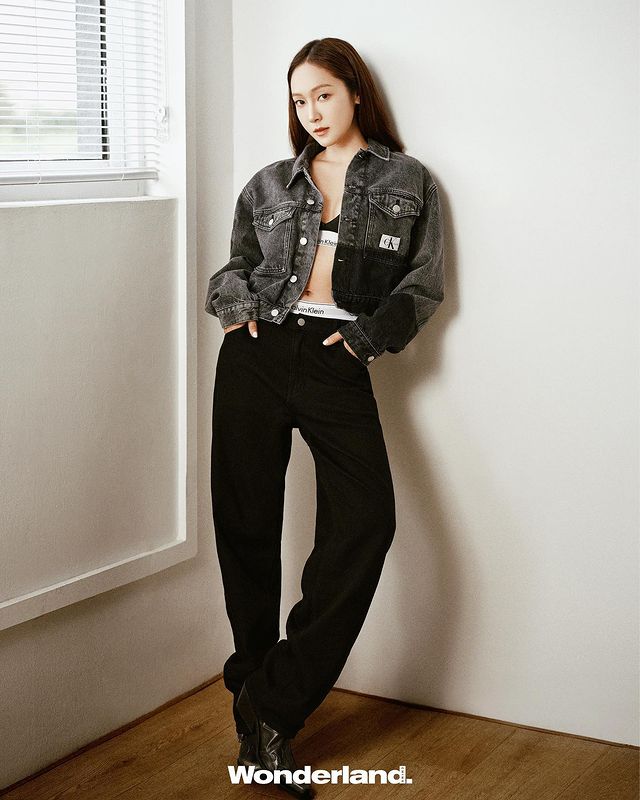 คุณ jessica.syj in CK