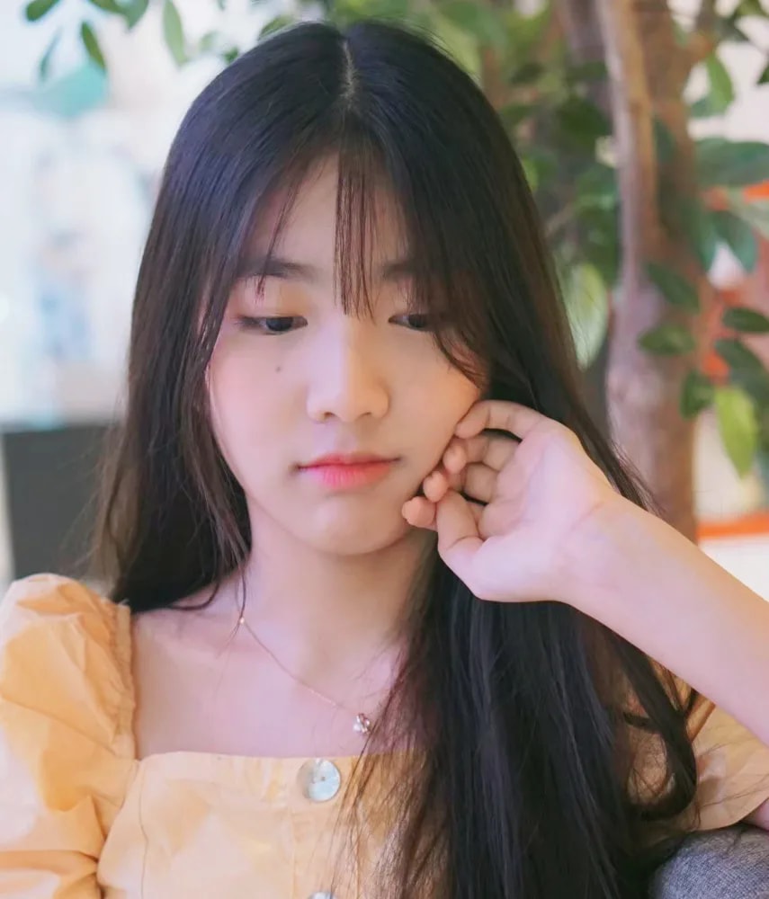 น้องมารีน BNK48 2 รูป