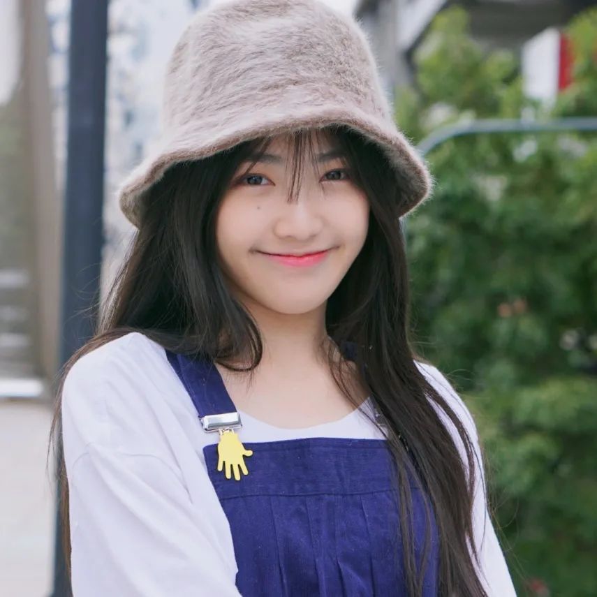 น้องมารีน BNK48 4 รูป