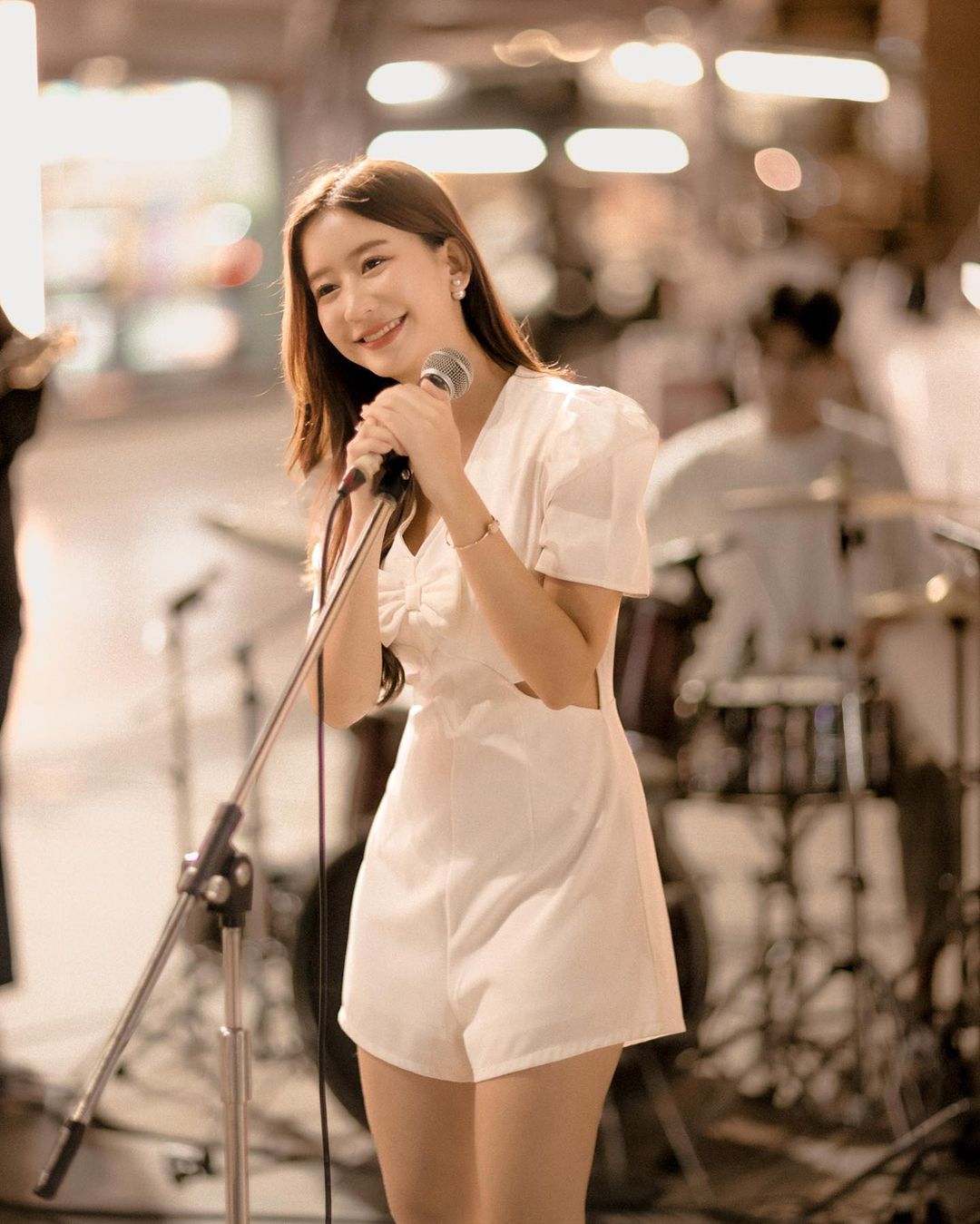 น้องแพรวา k.praewa 1 เซ็ต