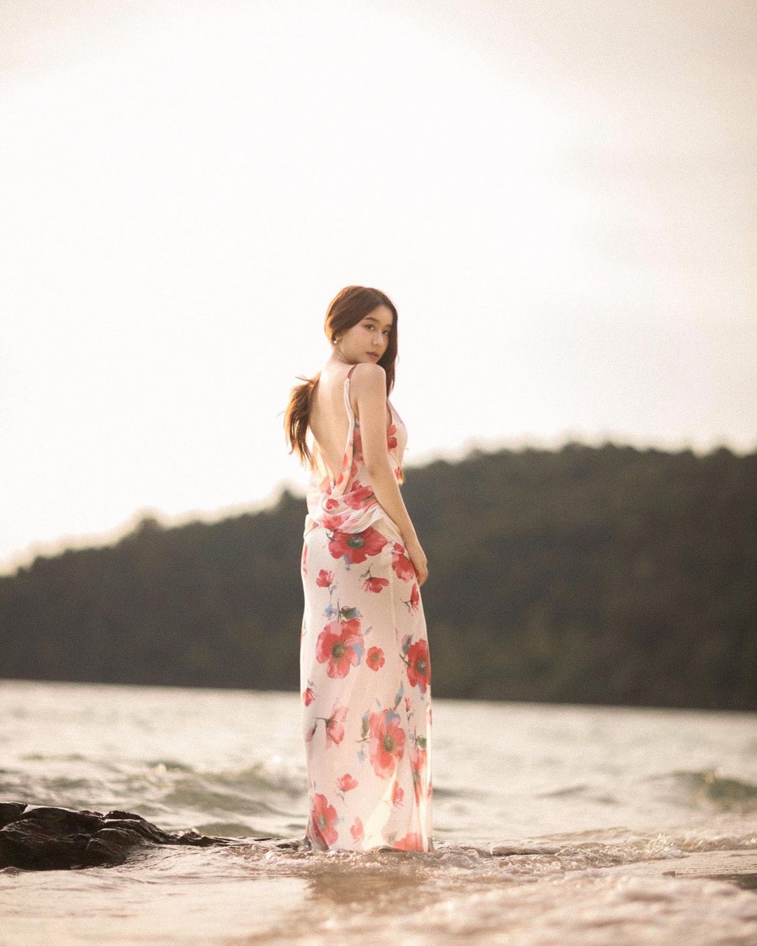 น้องแพรวา k.praewa 4 รูป ริมทะเล