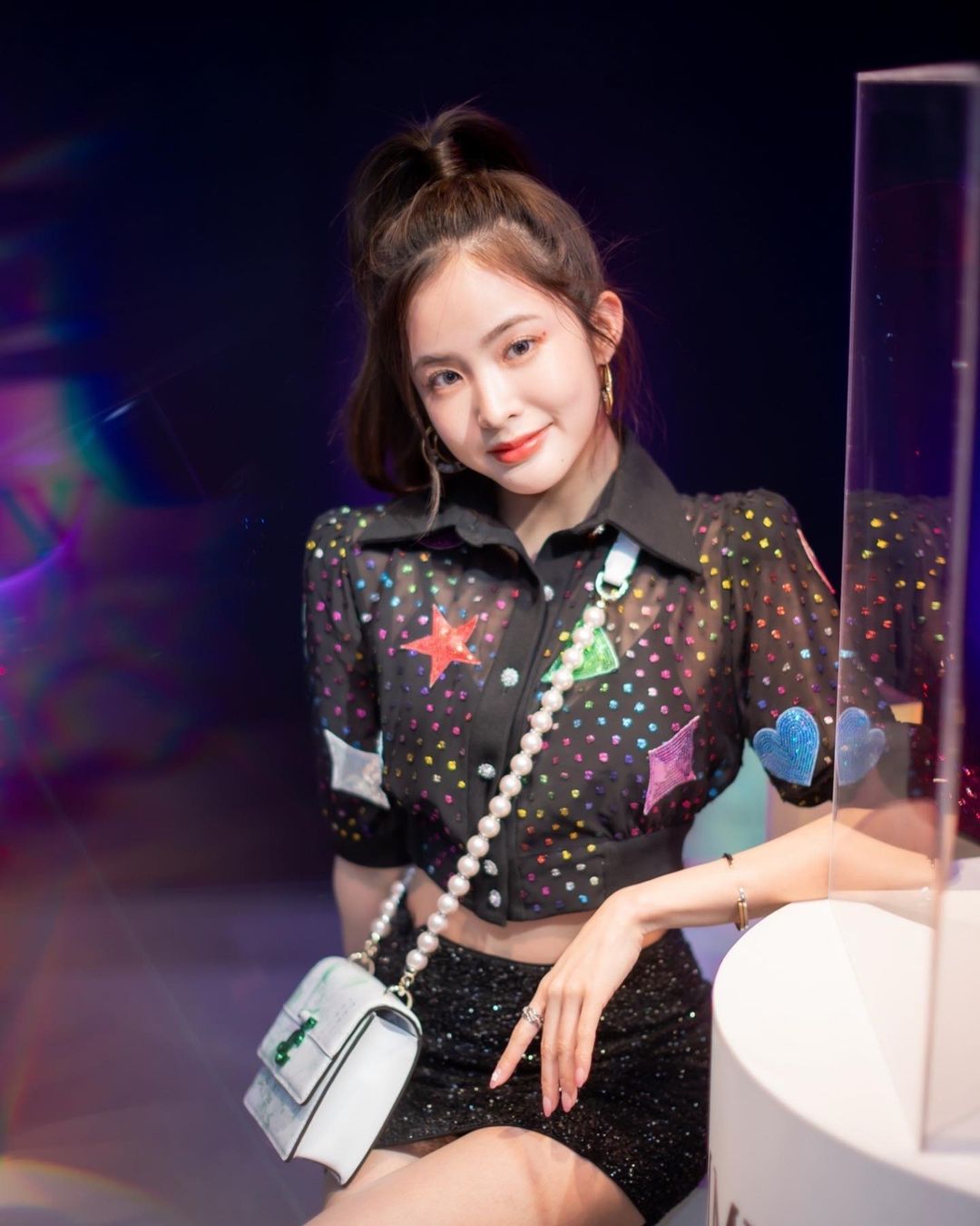 มายด์ WJMild 8 รูป เสื้อดำบางๆ