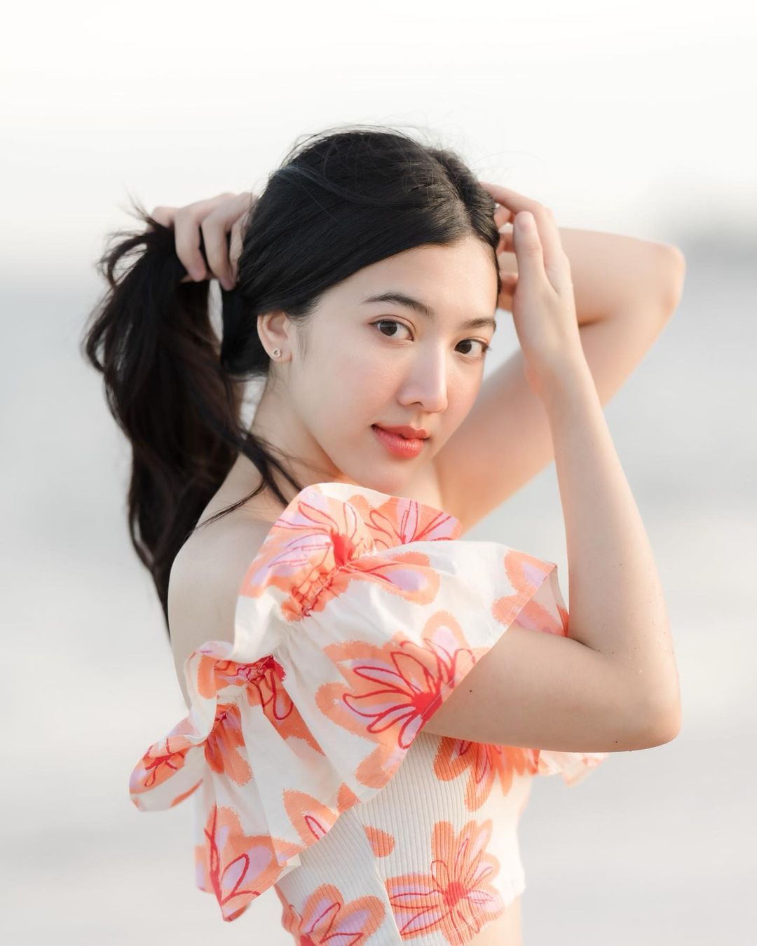 น้องนีน neenchn 1 Set ริมทะเล