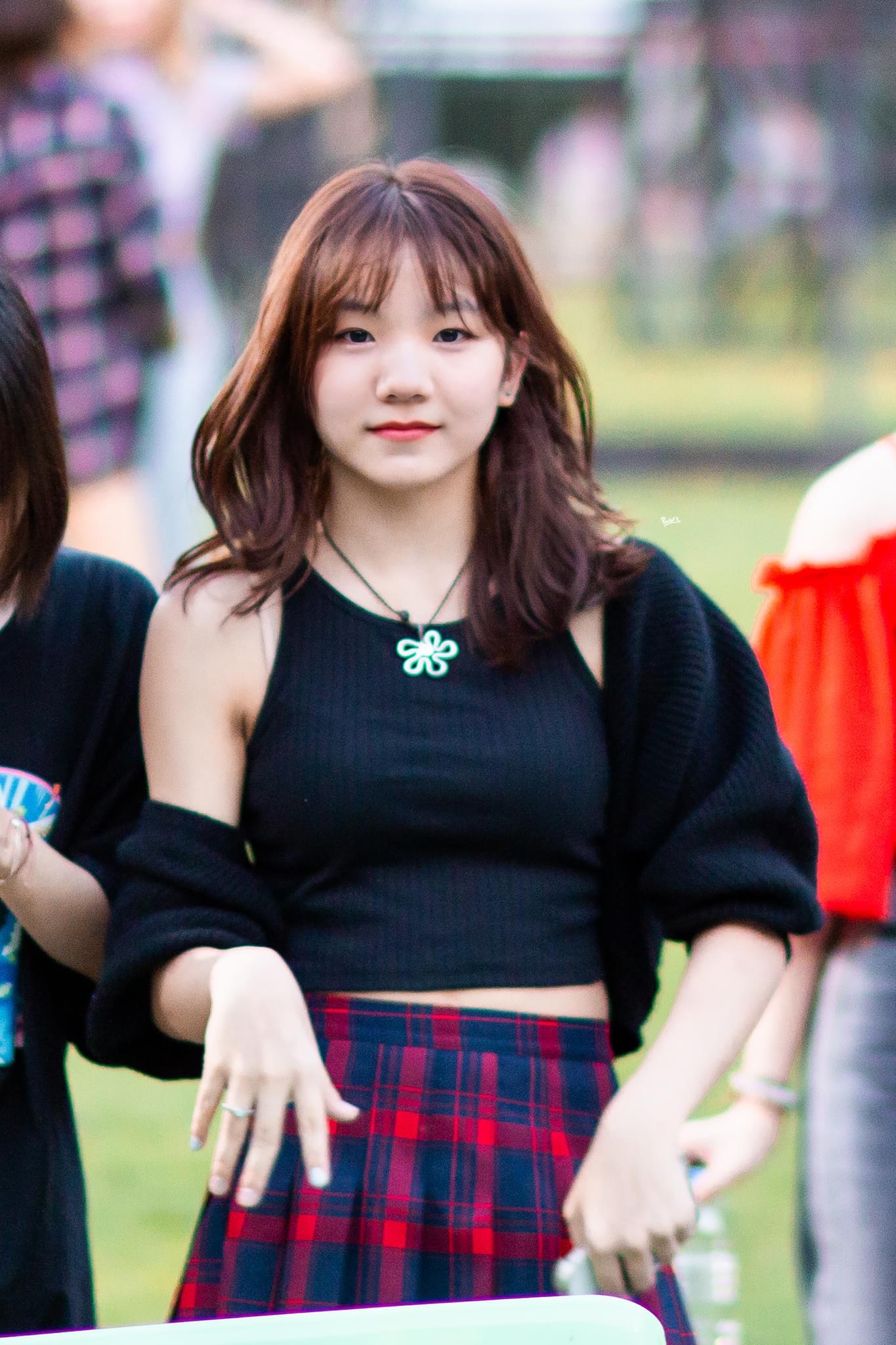 MONET BNK48 : เดี๋ยวนะ