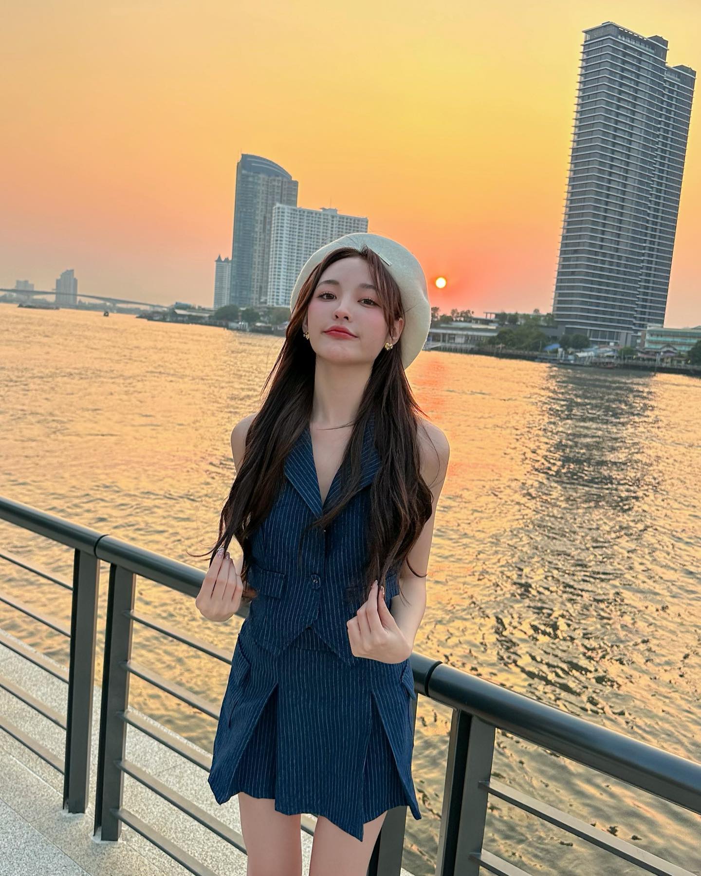 น้องพิม pimmmmss 1 Set ยามเย็น