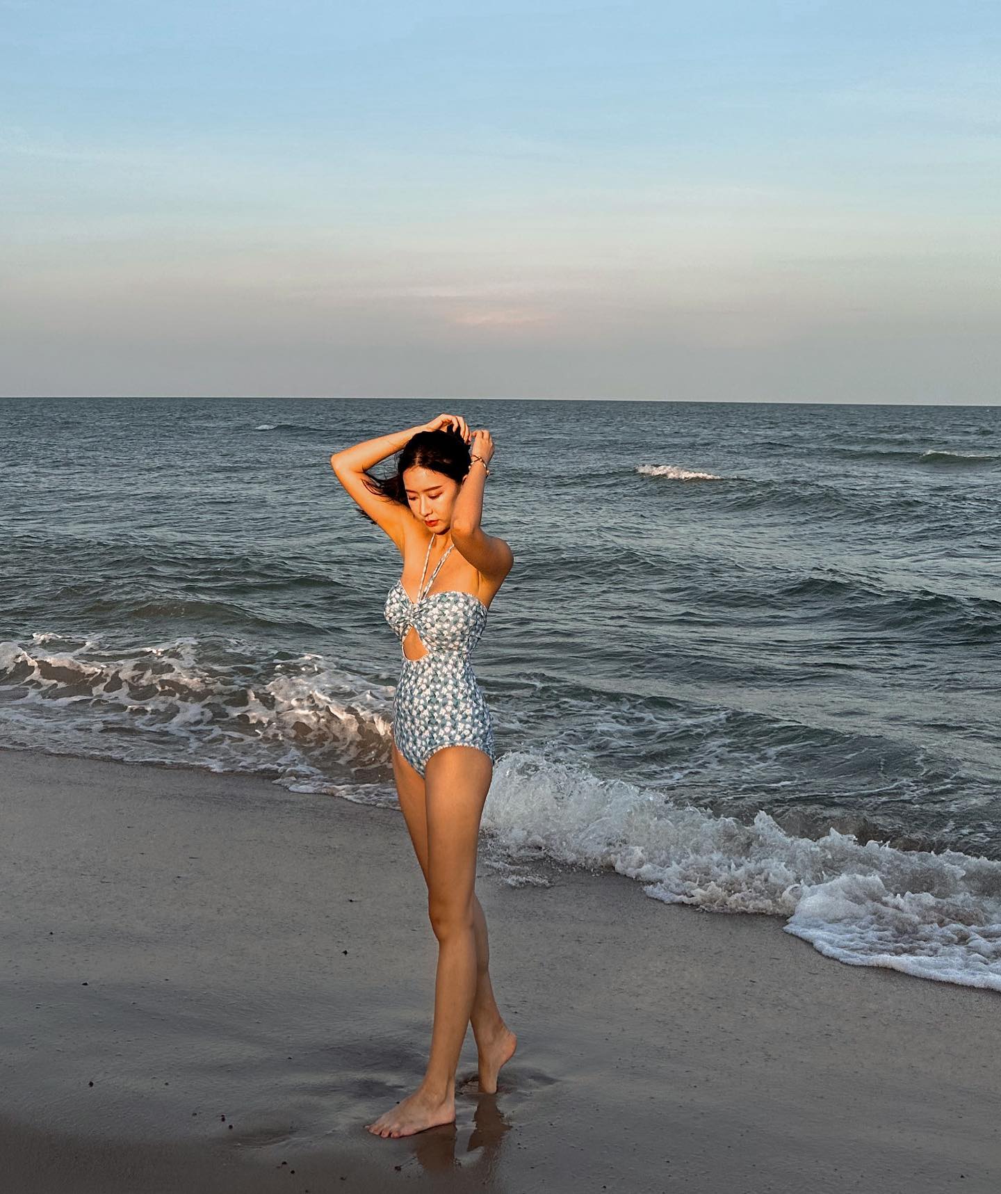 น้องแพรวา k.praewa 4 รูป | ริมทะเล