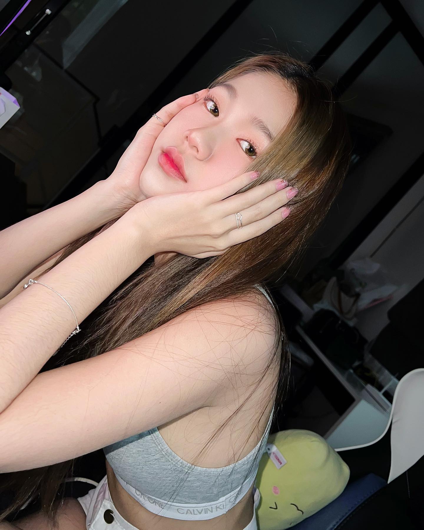 [ น้องยุ้ง ptrc_yung ละเอียดไปหมด 6 รูป ]