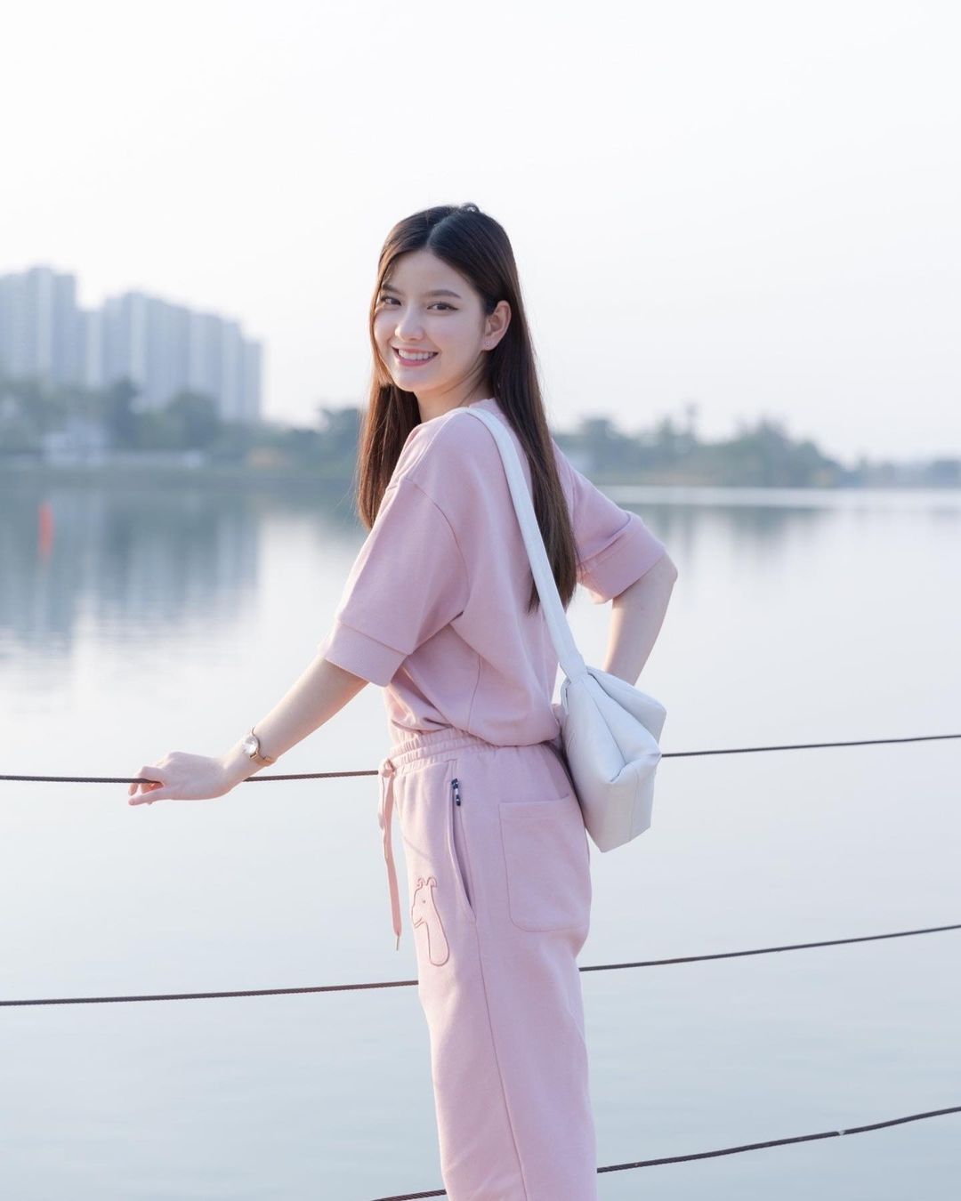 น้องเม mayrisa.a 5 รูป