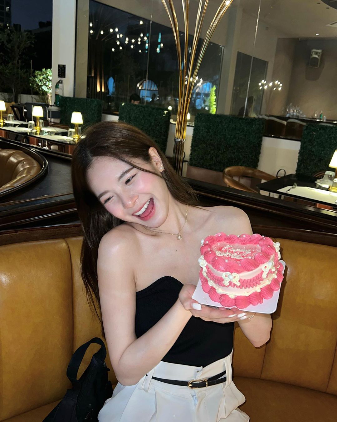 น้องไอซ์ iicechawan 6 รูป | Happy Birthday 25 ปี