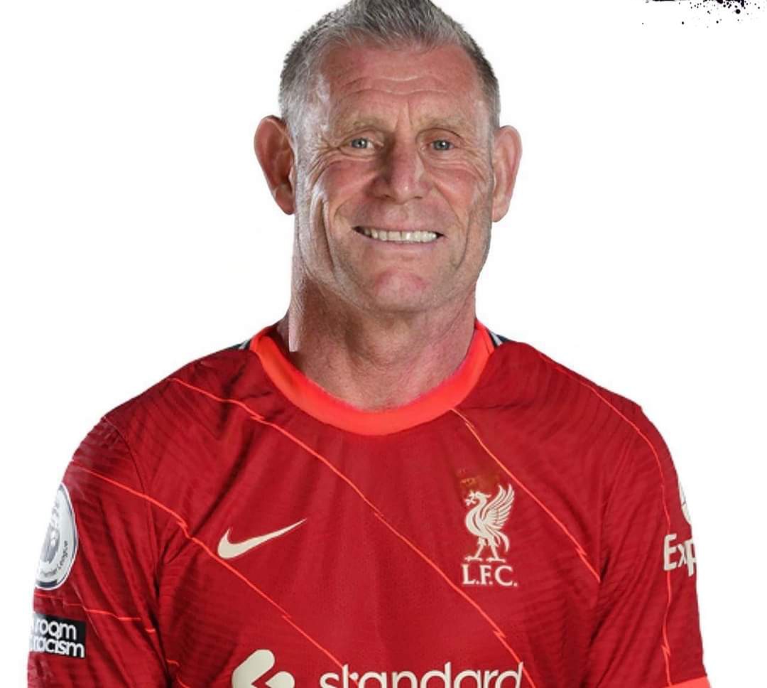 Liverpool ยื่นต่อสัญญาเจมส์ มิลเนอร์