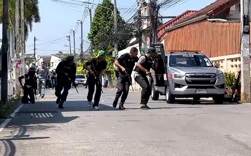 กราดยิงอีกแล้ว