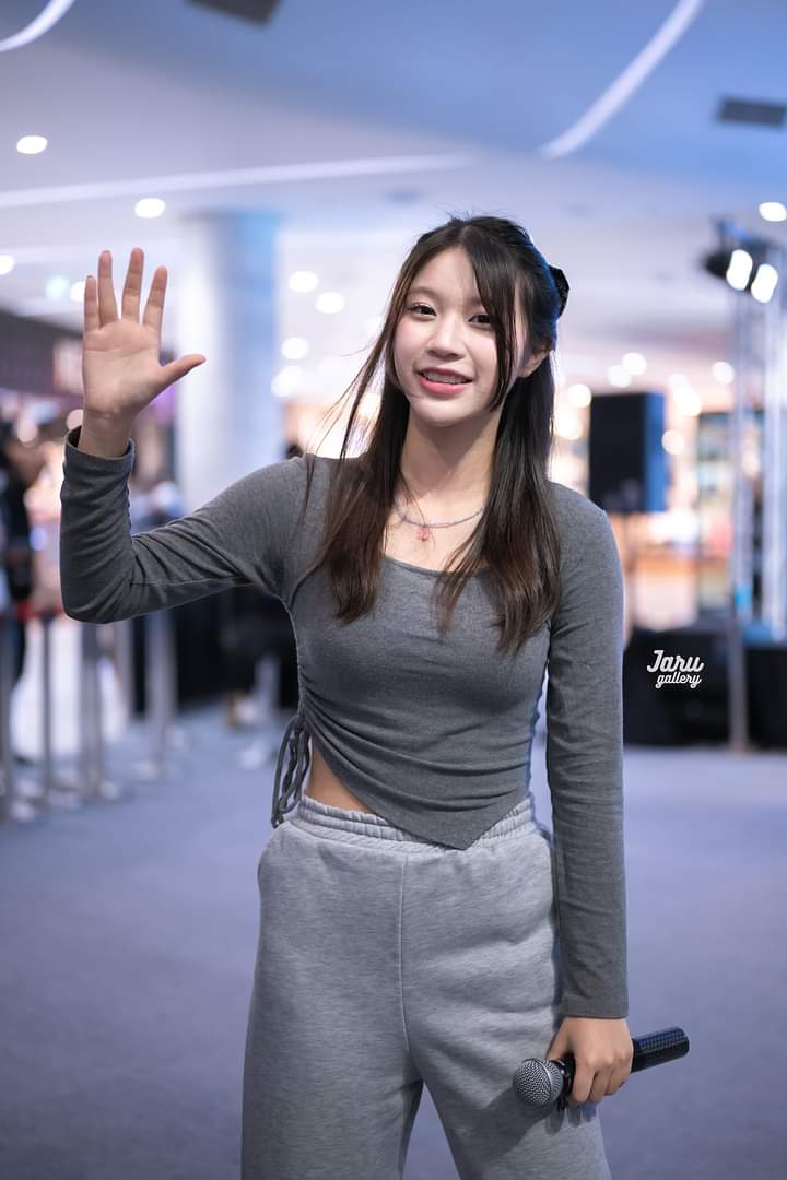 น้องนีนี่ CGM48 1set