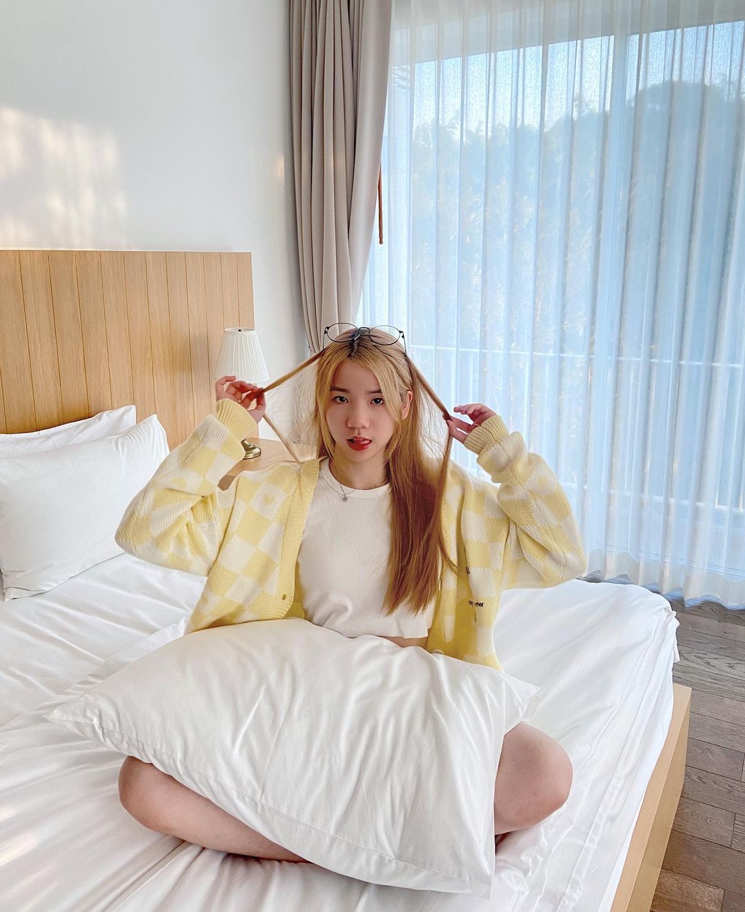 น้องเฟม BNK48 4 รูป