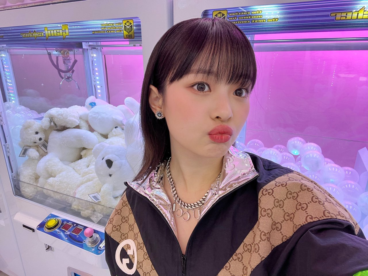 Hanni NewJeans 4 รูป