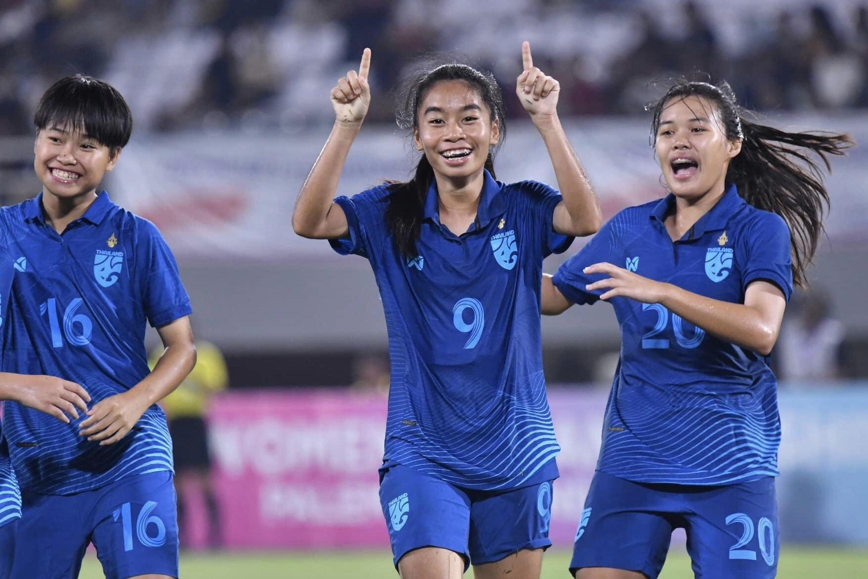 ลุ้นแชมป์อาเซียน! “ชบาแก้ว U19” ต้อน อิเหนา 10 คน 7-1 ทะลุชิงเวียดนาม