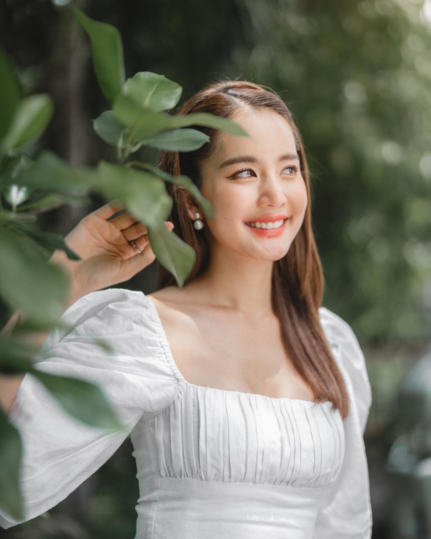 โบว์ เมลดา 1 Set ชุดสีขาว