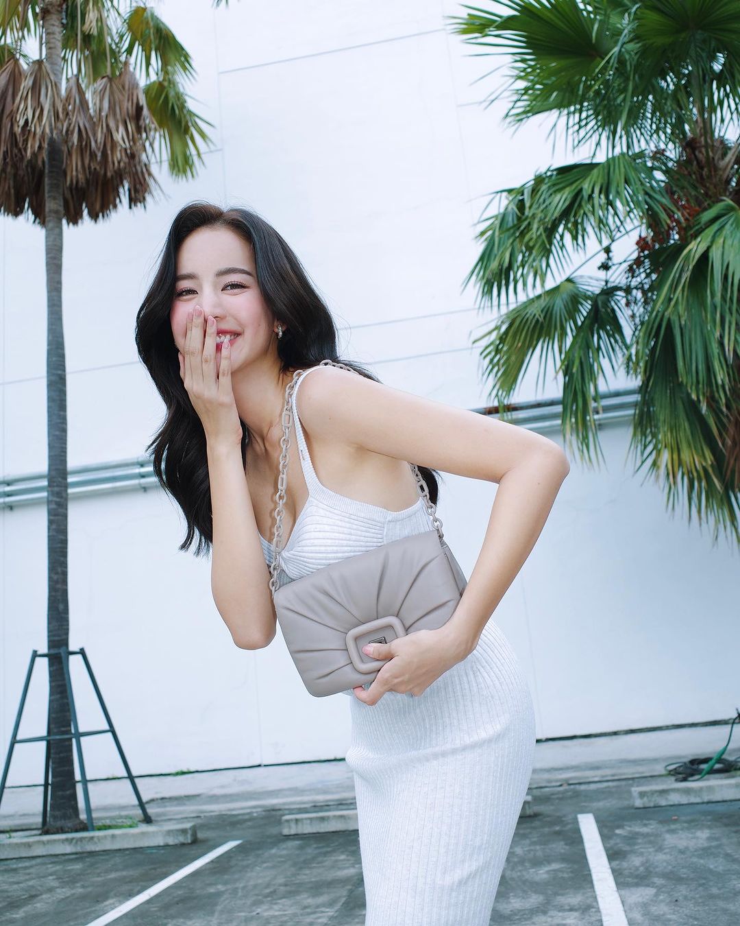 โบว์ เมลดา 4 รูป