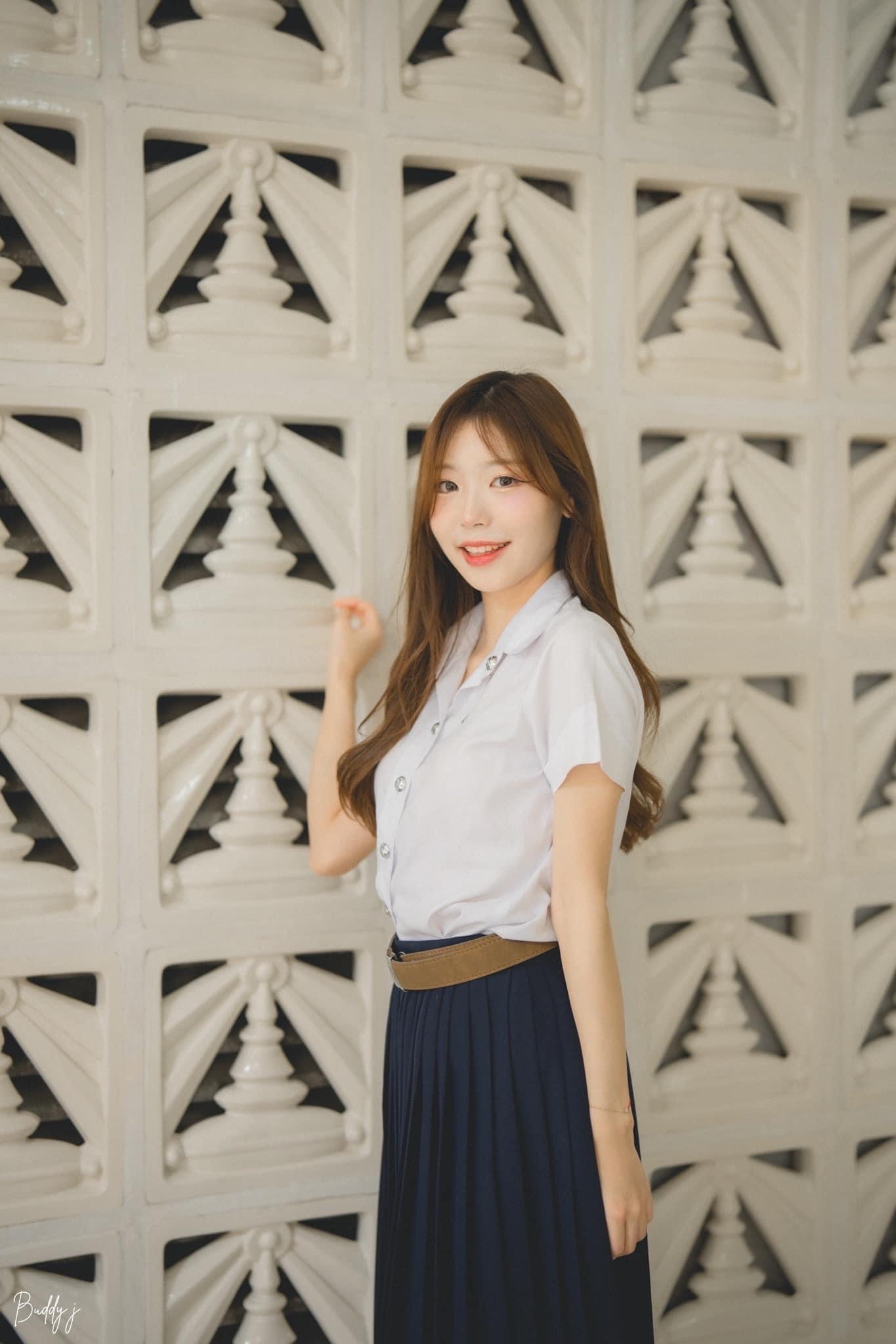 [ น้องอามิ Amichrcy ] ชุดนักศึกษา 6 รูป