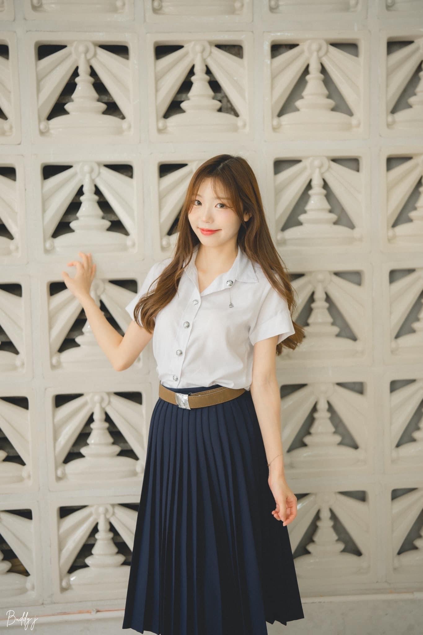 [ น้องอามิ Amichrcy ] ชุดนักศึกษา 6 รูป