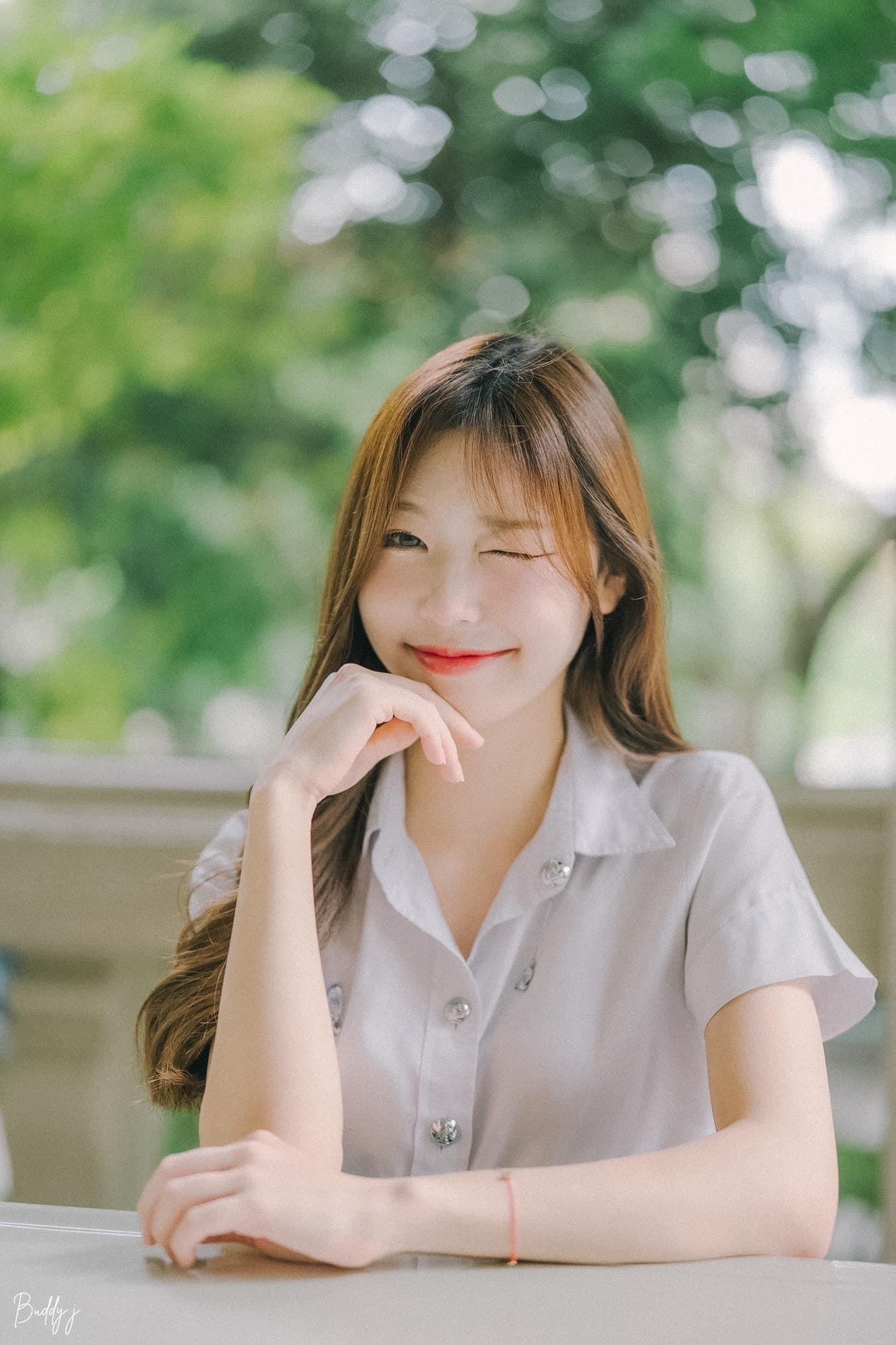 [ น้องอามิ Amichrcy ] ชุดนักศึกษา 6 รูป