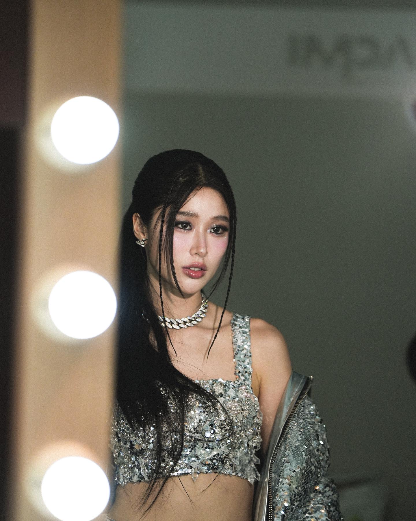 [ แก้ว FFK 8 รูป ]