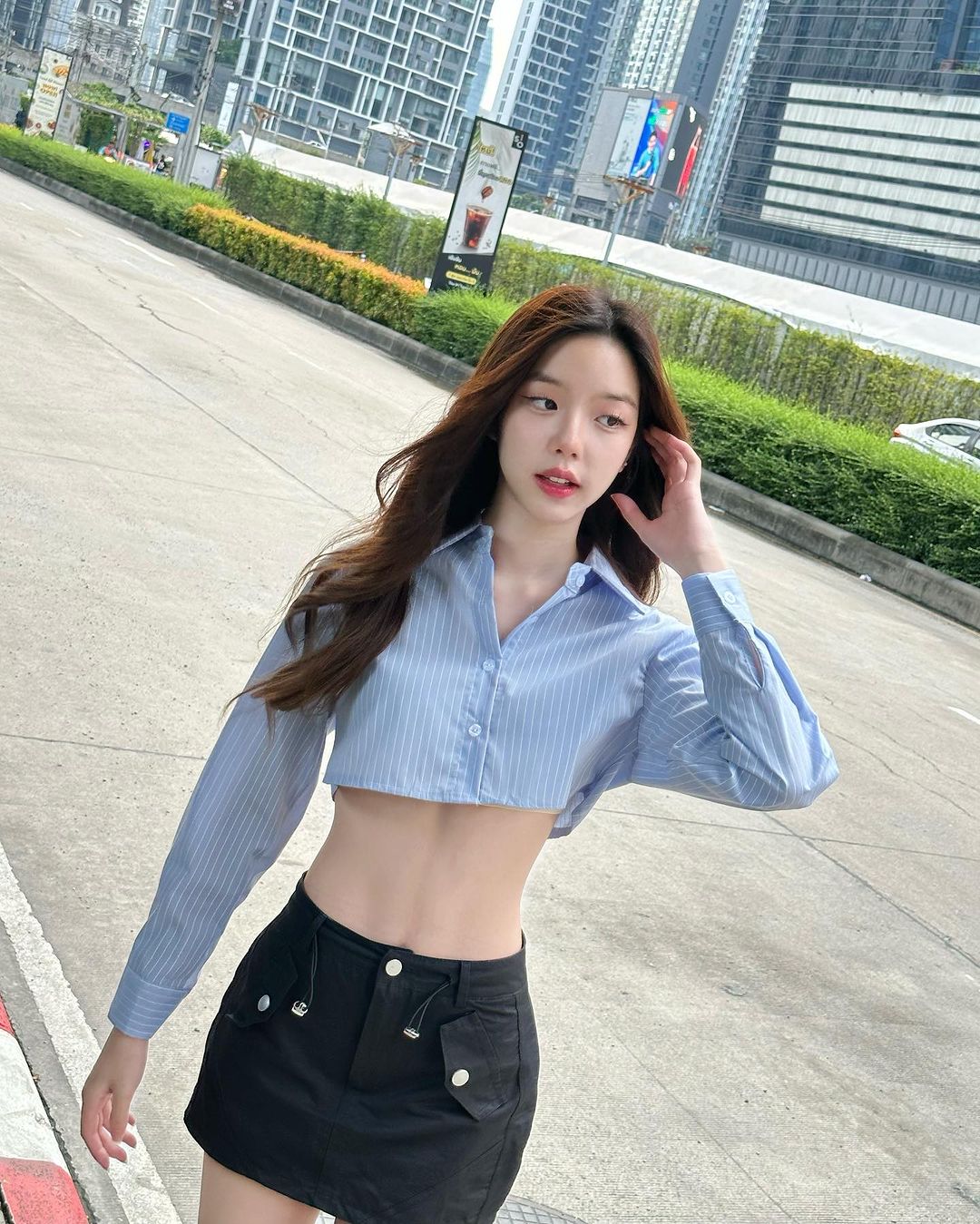 น้องนีนี่ n.niniee 3 รูป เอวบางๆ