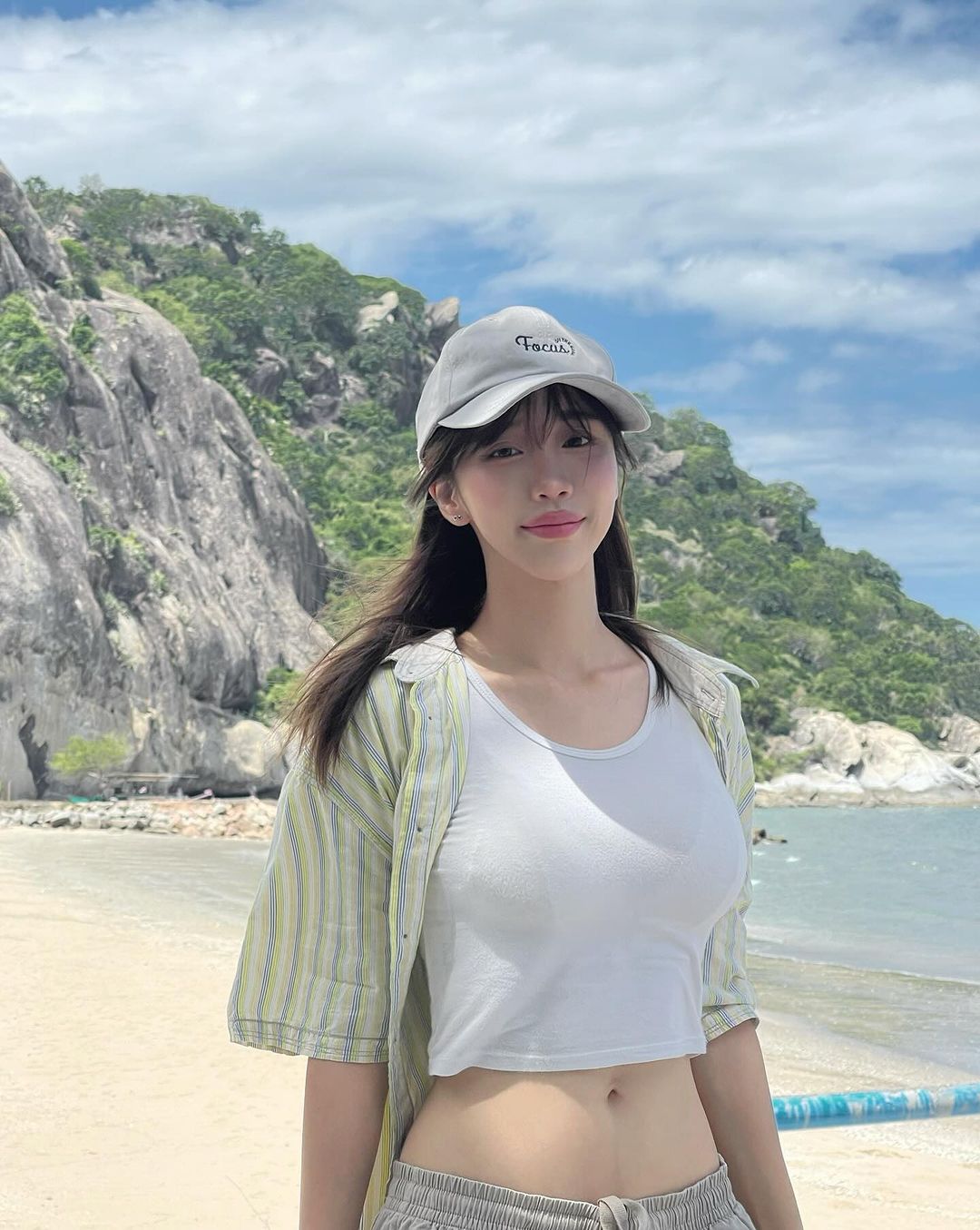 แพนด้า BNK48 2 รูป